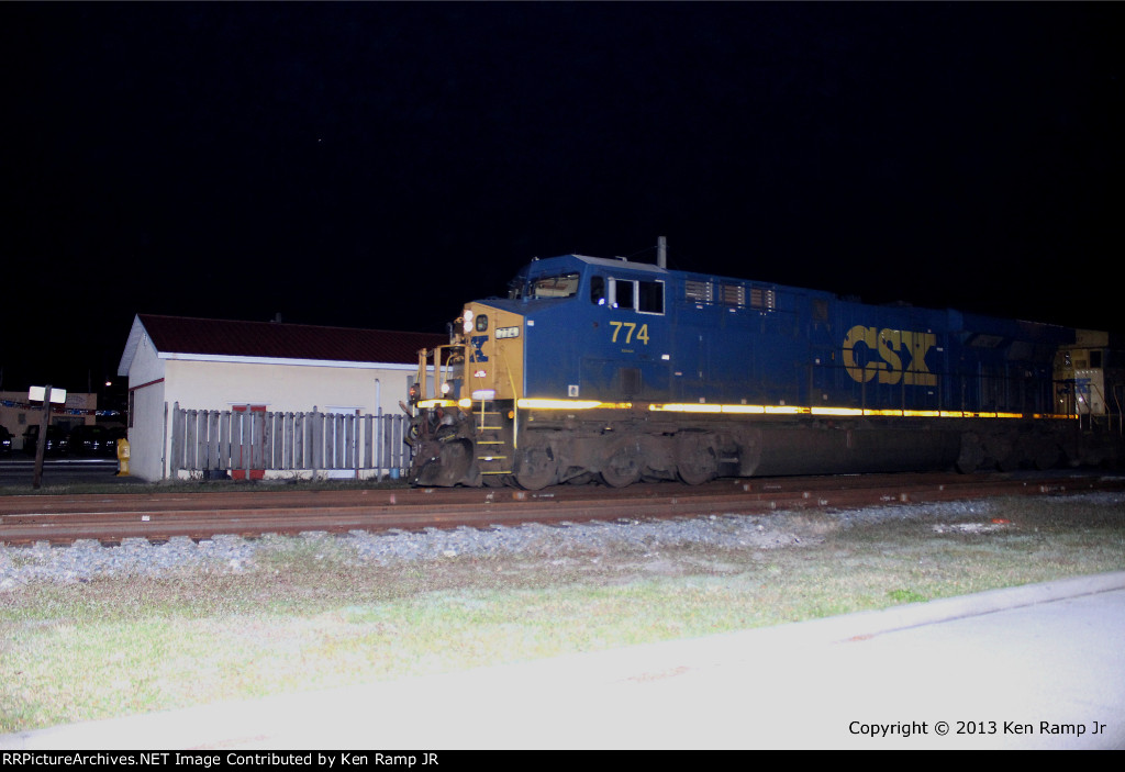 CSX 774